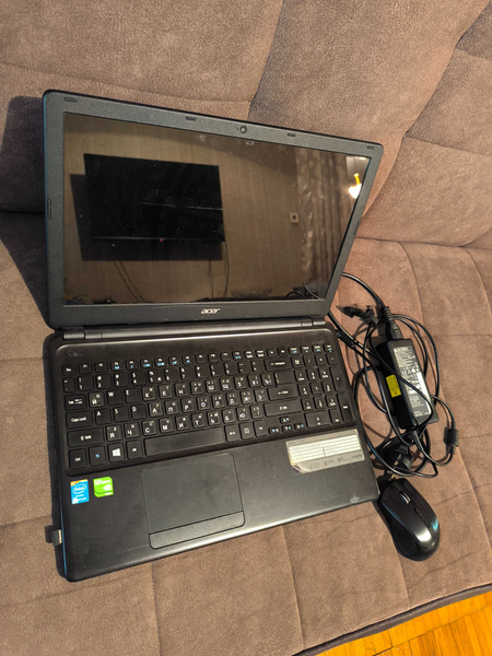 Ноутбук Б/у ACER