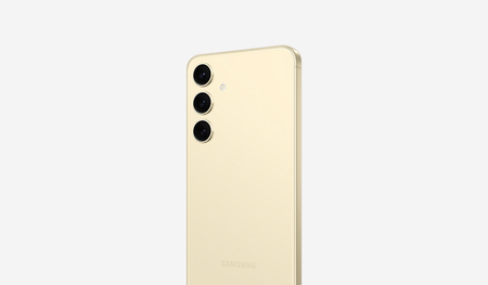 Samsung S24 у артура в магазине на Малике Б-17 Hofmann