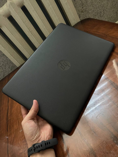 Hp holati zur talabalar va ofisga