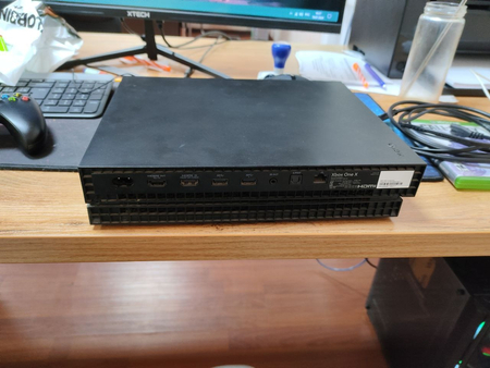 Игровая консоль Xbox one x