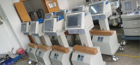 Медициский ИВЛ PA- 700B