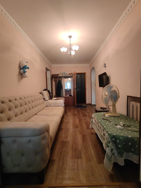 Бий ,Саехат, Макро 2/2/5 кирпич \\n2/2/5. 40м² \\nКирпич, балкон 1х3\\nКомна