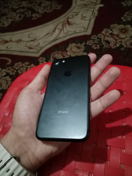 iPhone 7 holati idial