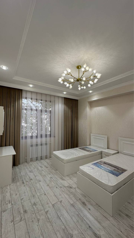 Продантся 3 ком. Квартира на 2 этаже площадью 95 кв.м. В Согдиане