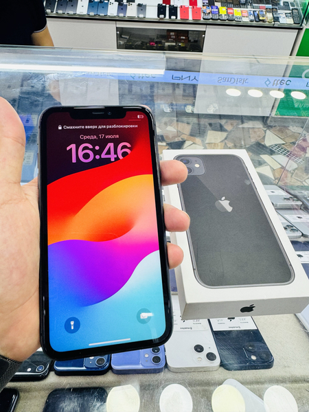 iPhone 11  128 gb black 97% ideal