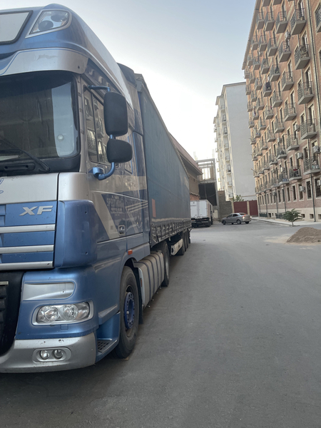 Тягач DAF FX460 тент