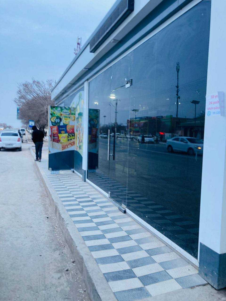Магазин с лёгким конструкции