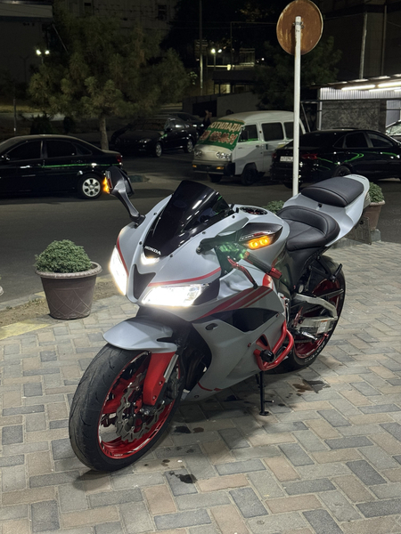 Honda SBR 600RR Yili-2011