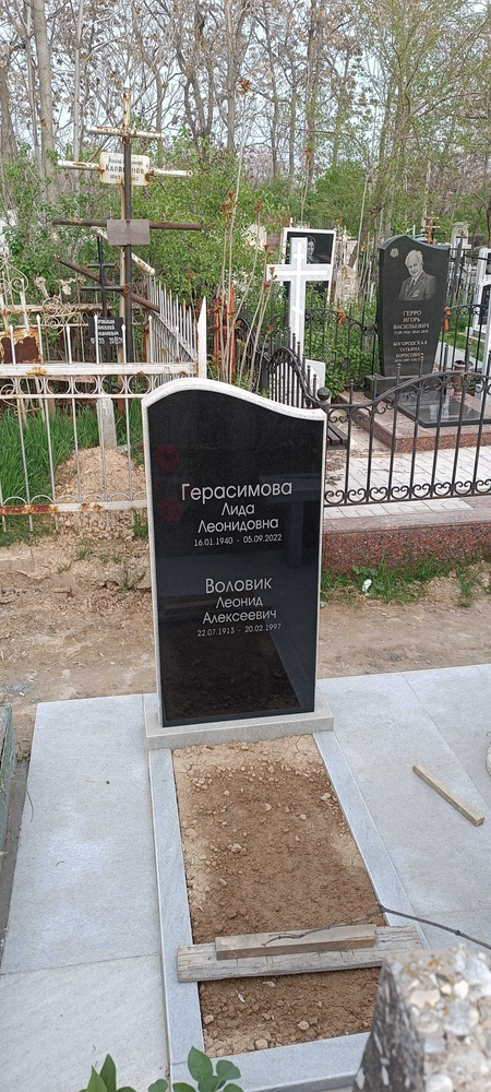 Установка памятников уход за могилами качественно по приемлемой цене