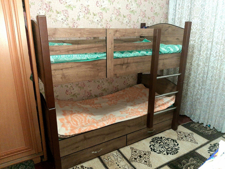 Продаётся 2х ярусная кровать .
