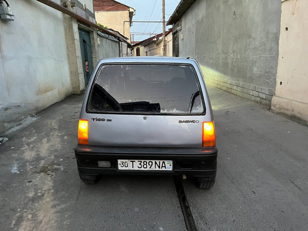 Mashina sotiladi