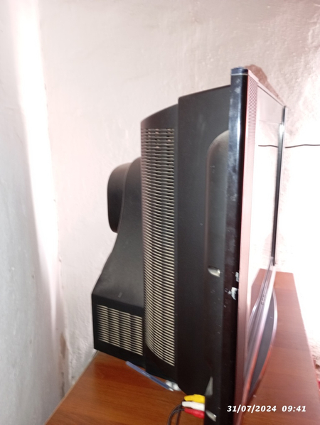 Televizor jaqsi istep tur