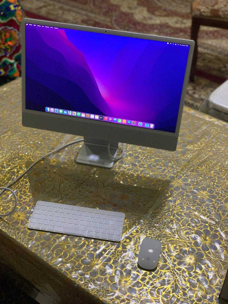iMac 24