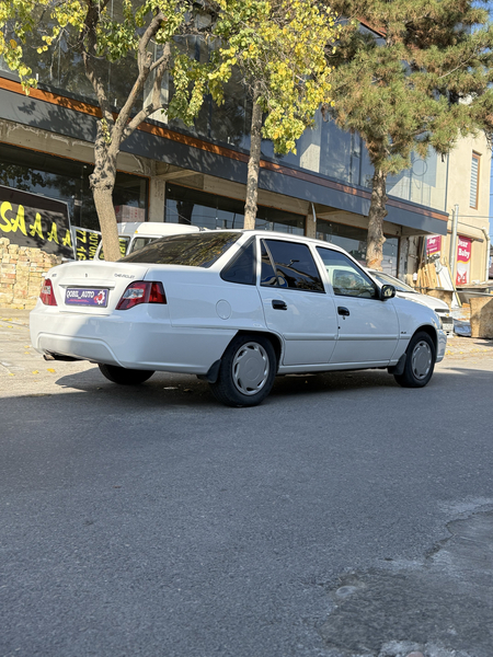 Srochna sotiladi holati yaxshi yurib turgan moshina metan gaz