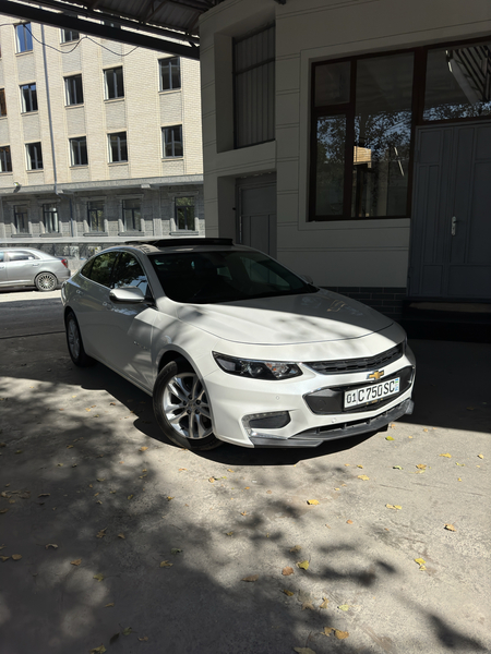 Malibu 2 2.4 sotiladi