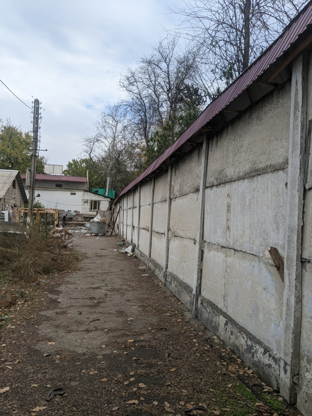 На Сергели Спутник - 7 сдается участок 13 соток