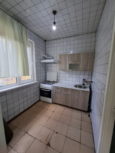 Сдаётся 2 ком квартира на 2 этаже 4 этажного дома. Авиосозлар 4.