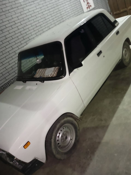 Jiguli 2107 yili 93