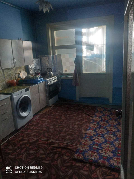 Срочно продаётся 2 х ком. рай. Яшнабод. Дворец (142502)