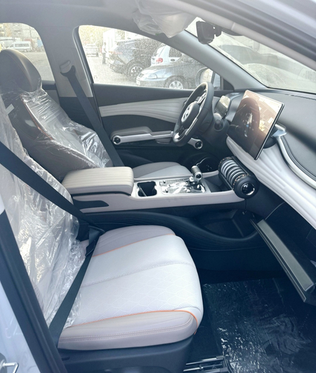 BYD yuan up 5 pozitsiya.