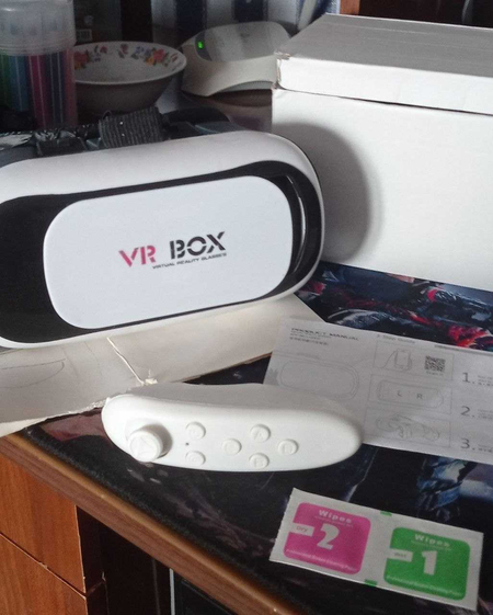 очки виртуальной реальности с контролером VR BOX