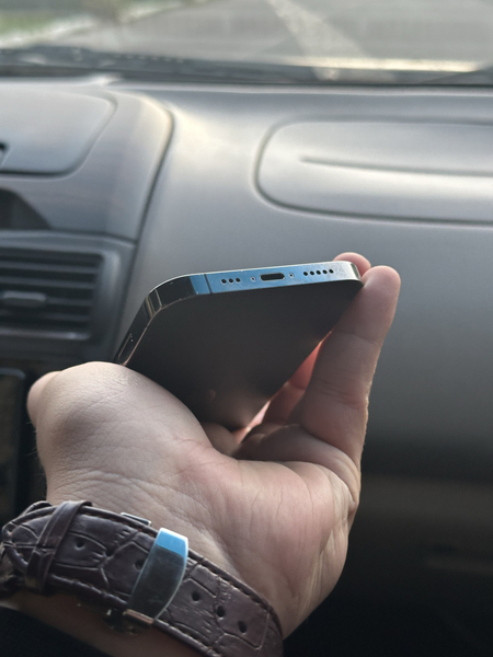 Iphone 12 pro 311$