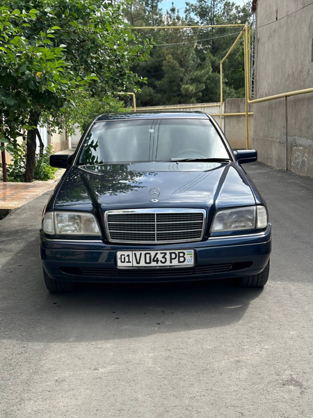 Mercedes w202 sotiladi