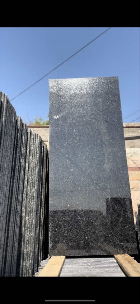 Granit mramor tosh
