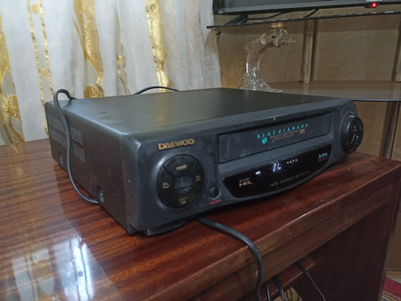 Видеомагнитофон Daewoo DV-F34