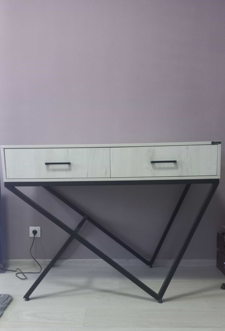 Продаётся Комод лофт ,  Стол  для школьника .