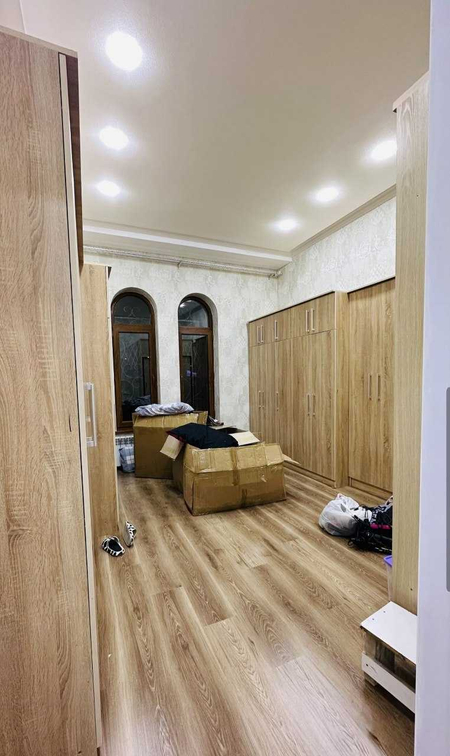 谷 129473 谷 Chilonzor tumanida kvartira sotiladi [35 м²]