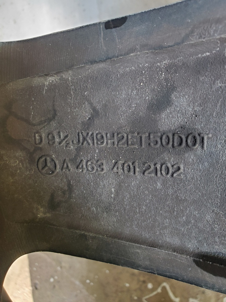 Продаётся AMG diska R19 с шиной TOYO