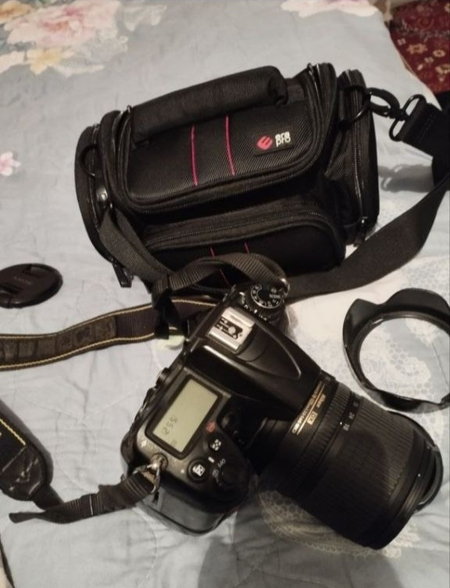 Продаётся Nikon 7000