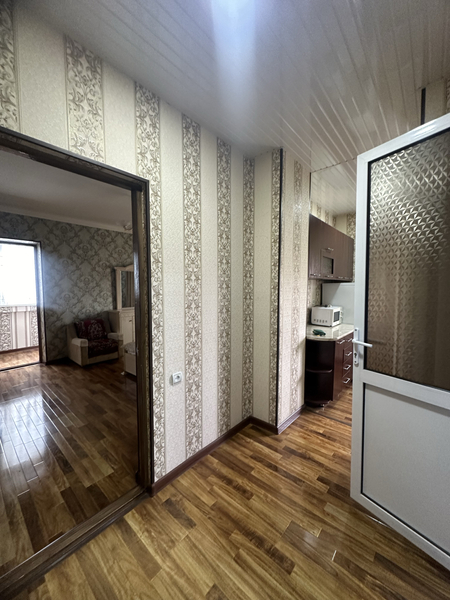 продается квартира на метро Ойбек 1/6/9