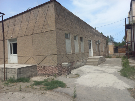Куштепа хокимяти оркасида 480 кв метирлик