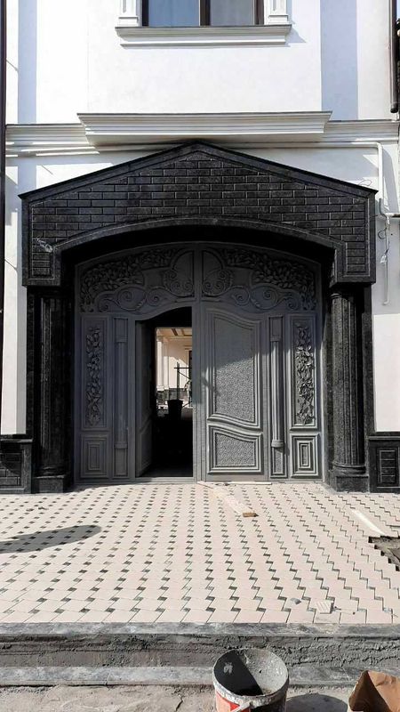 Sokil granit. Tashqi fasad, yozgi oshxona ishlari.