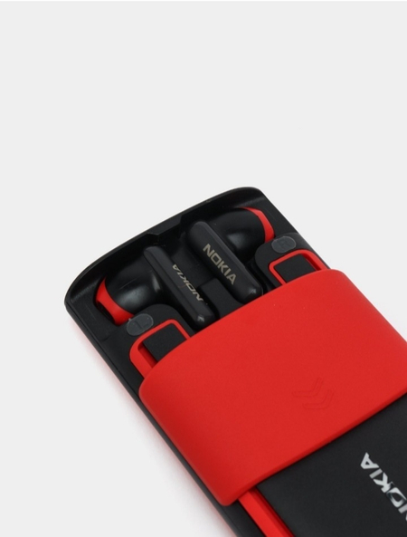 Кнопочный телефон Nokia 5710 XpressAudio черного цвета
