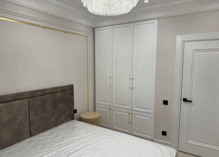 Продается квартира на Ойбеке 2/5/9 балкон 1х7 60м2