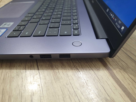 Ноутбук HUAWEI metabook d15 НОВЫЙ