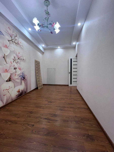 Продаётся 2-ком квартира 54м2 в центре Нукус-100 дом