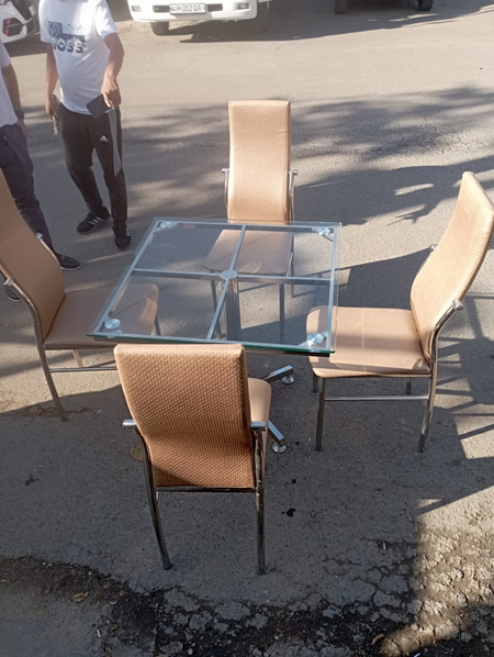 продам стол стулья привозной