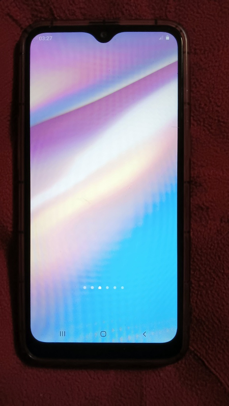 Samsung A 10 holati yaxshi xotirasi 32 g ishlashi zor