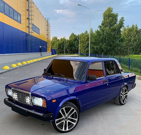 Продаётся ваз 2107 идеальное состояние