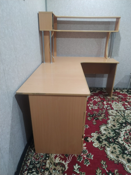 Kompyuter stoli kelishamiz
