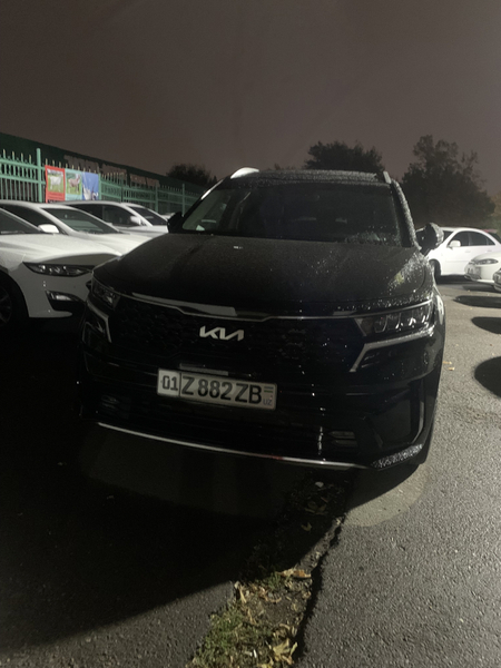 KIA Sorenta 2023 yil full pazitsa