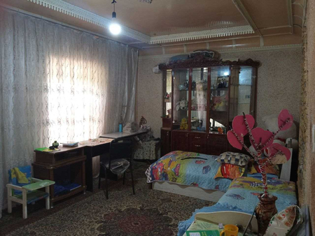 Уй сотилади Эркин постдан утканда