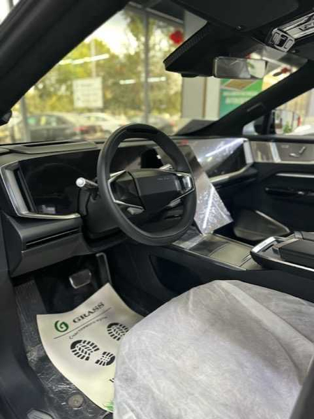 Hiphi Y endi China Car da aksiyada shoshiling!