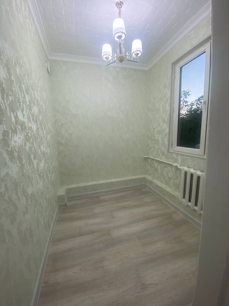 Чиланзар18  1в2/4/4  1,5*3м²  33м²