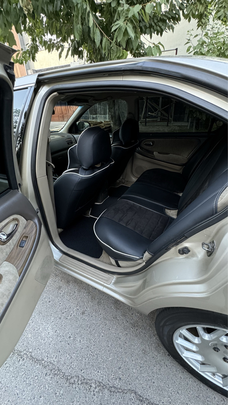Nissan Maxima a33
