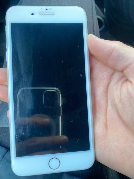 Iphone 7 plus сотилади
